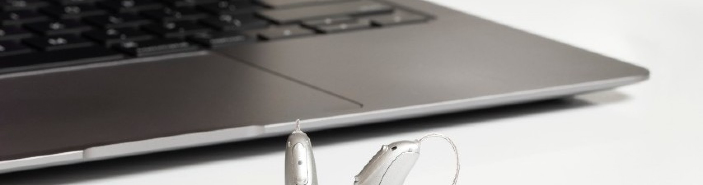 Te presentamos el nuevo audífono RIC de Phonak: Audéo Lumity | Claso ...